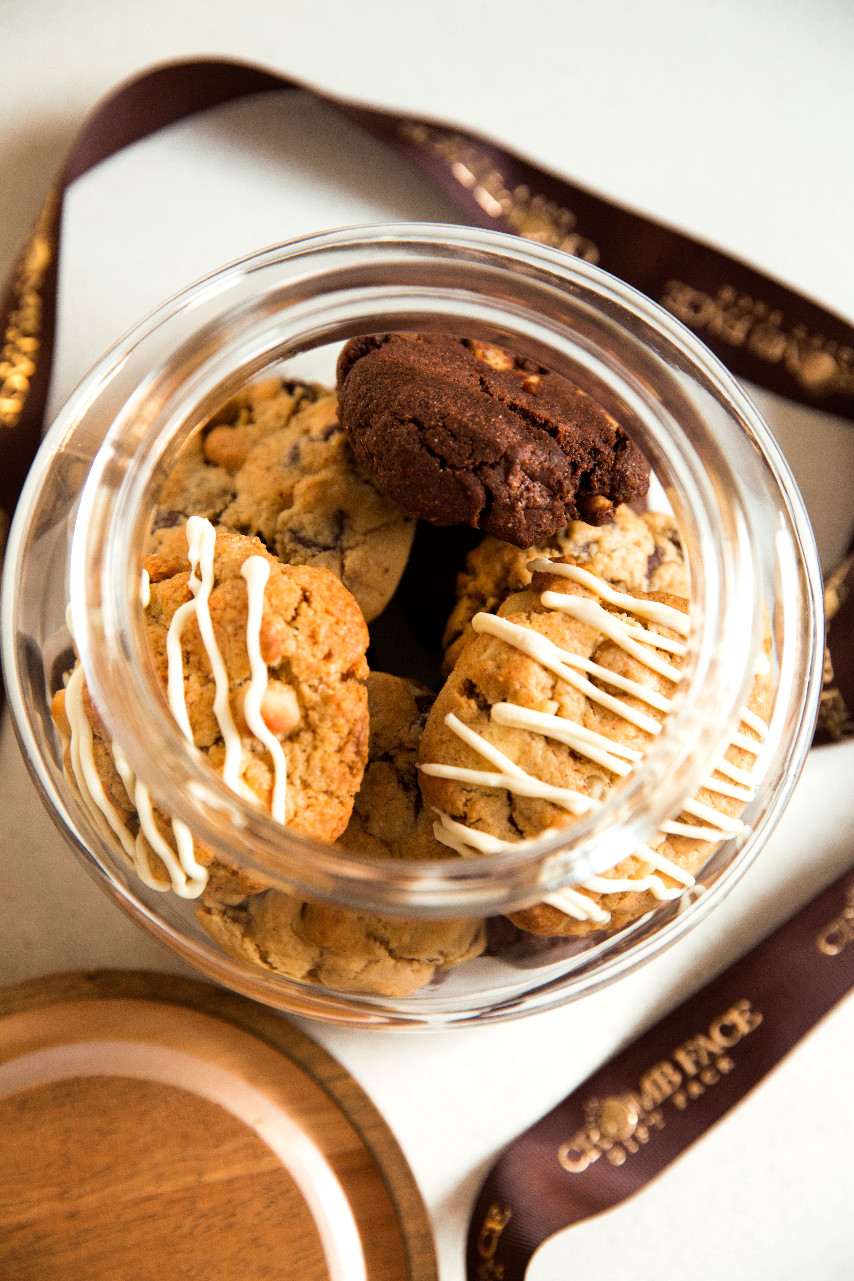 Gift - Premium Glass Cookie Jar – CRUMB FACE